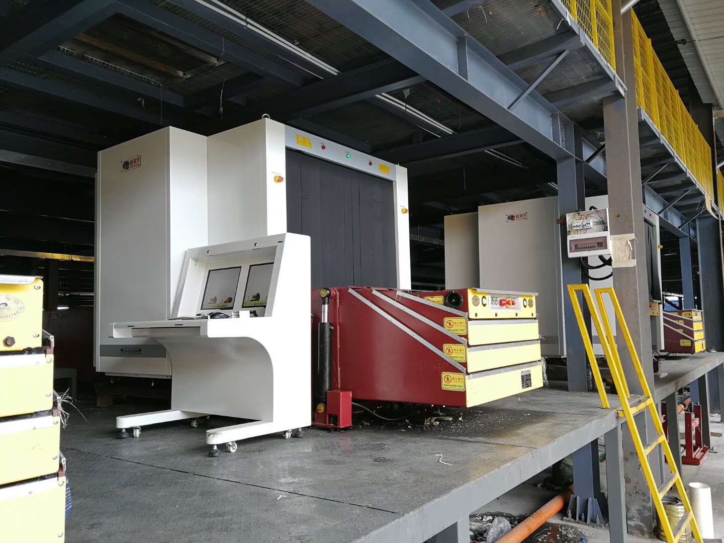 X-Ray Cargo Inspection Scanner Dual View with Two Generators for ...